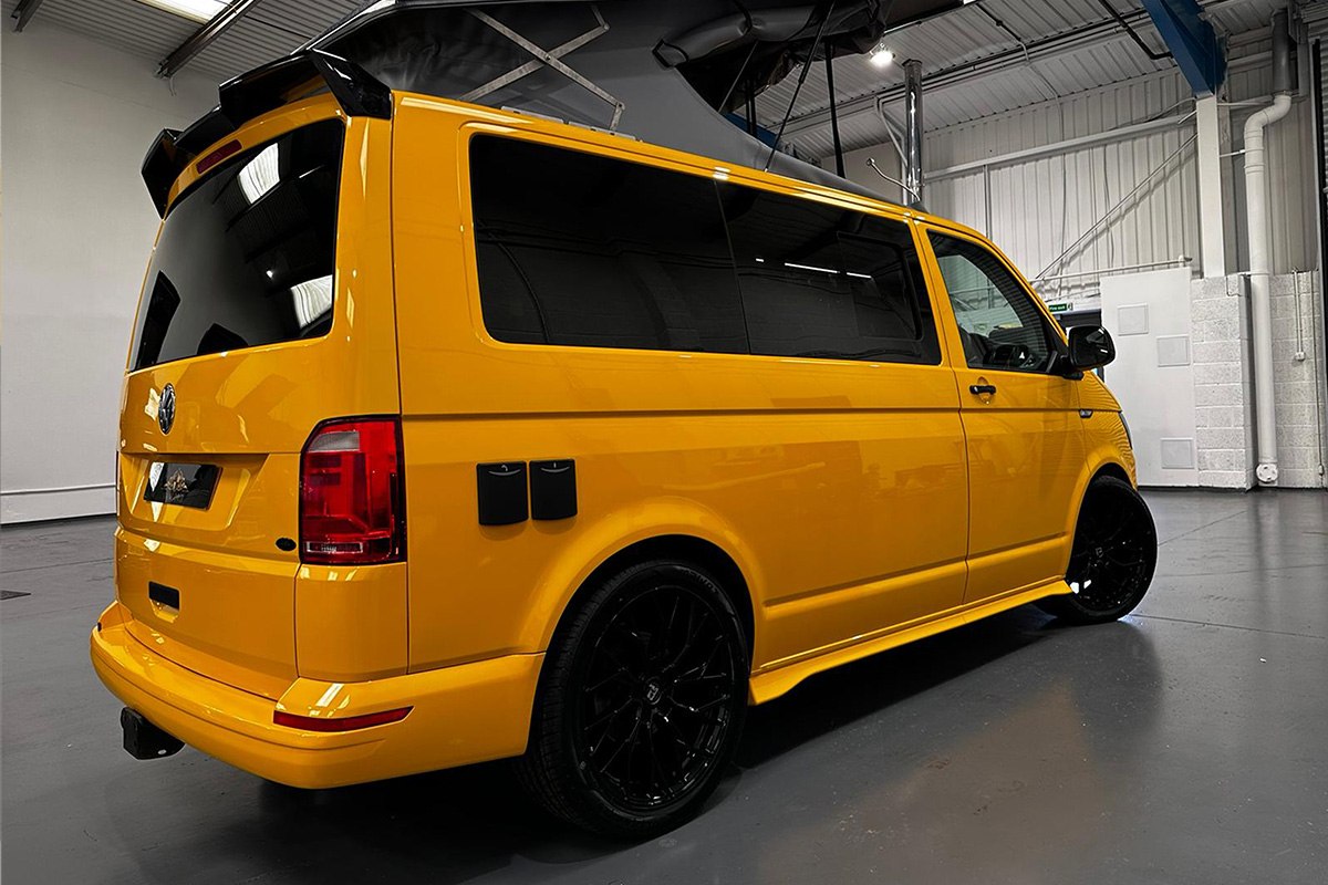 VW T6/T6.1 Side Skirts – SWB (PRIMED) – Wholesale Van Accessories